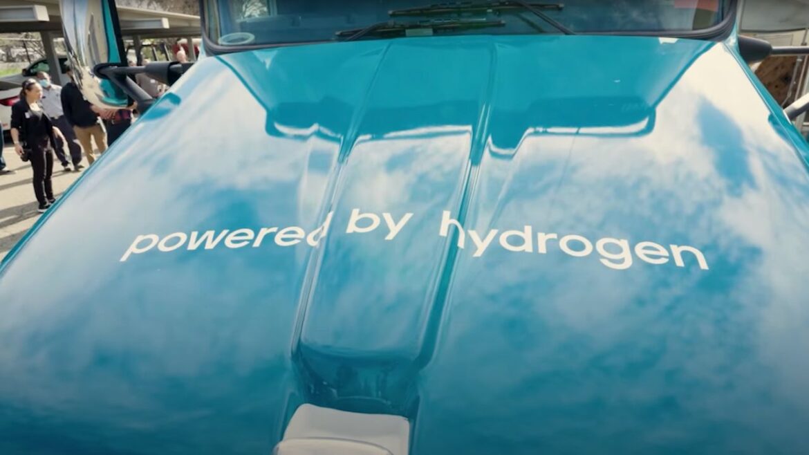 Hydrogen powered rescue truck just smashed a world record and it only ...