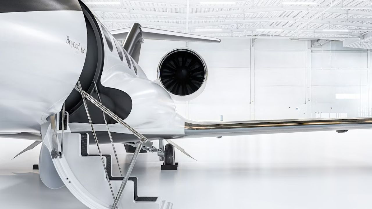 Zero emissions hydrogen electric jet disrupts conventional flights ...
