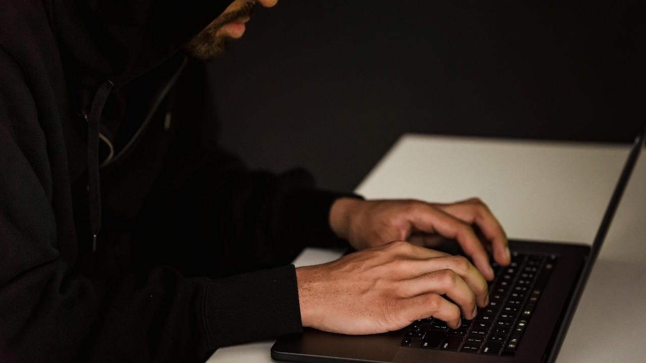 Why physical ID theft is harder to fix than credit card fraud - CyberGuy