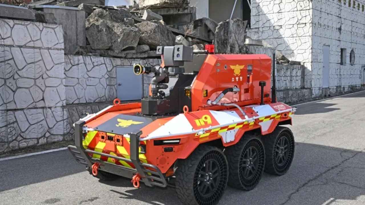 Robot firefighters enter burning buildings first - CyberGuy