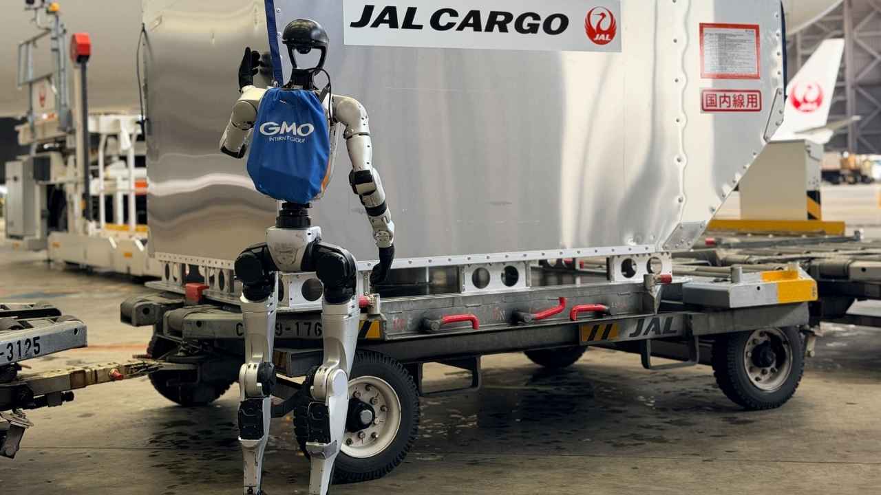 Airport robots handle baggage in Tokyo trial - CyberGuy